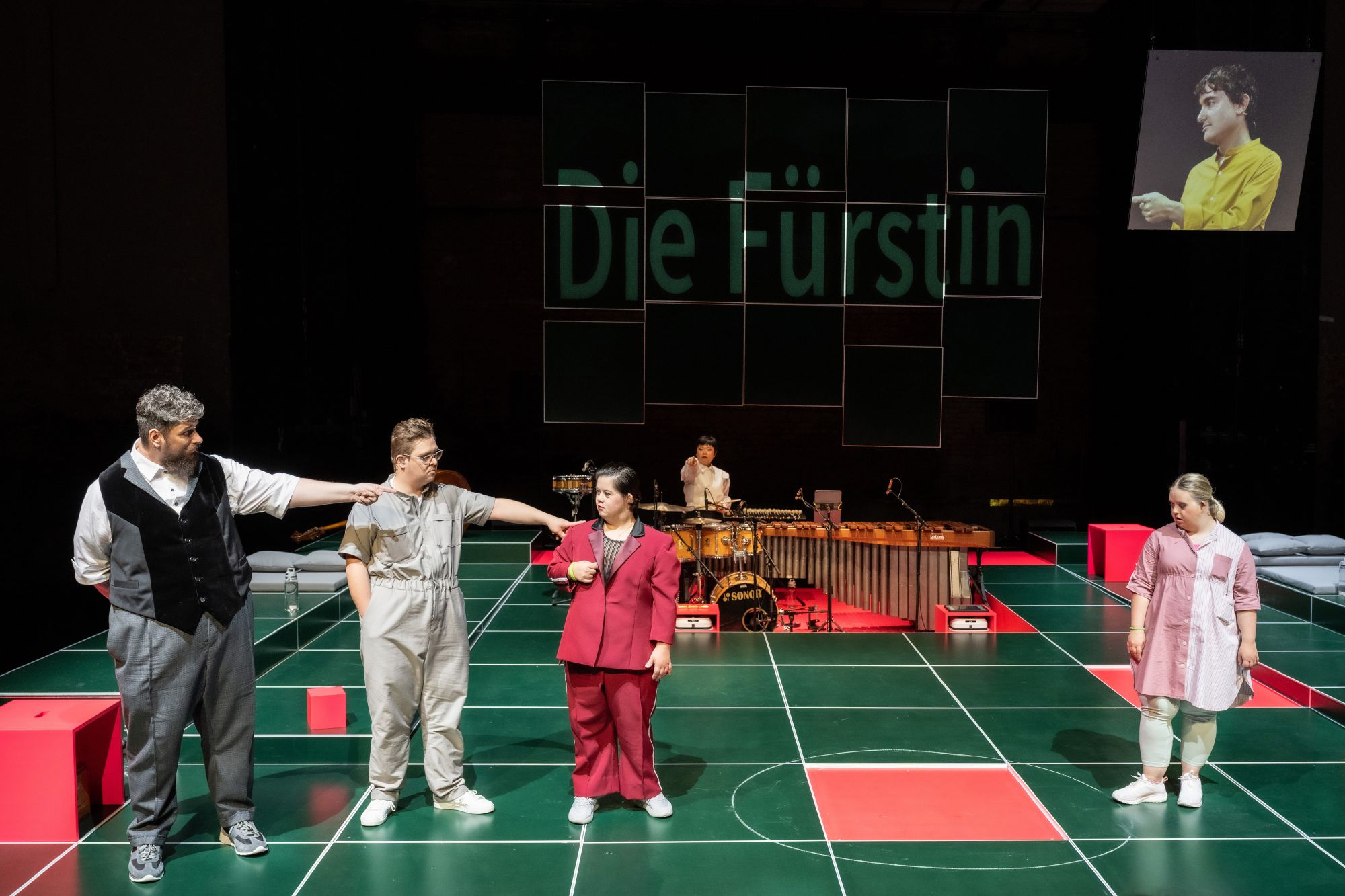 Der Kaukasische Kreidekreis 2023 • Salzburger Festspiele